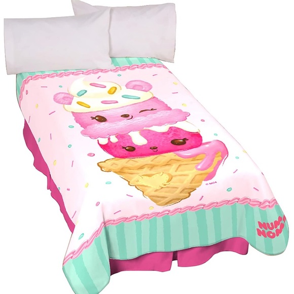 Num Noms | Bedding | Num Noms Fleece Blanket Ice Cream Cone Sprinkles ...